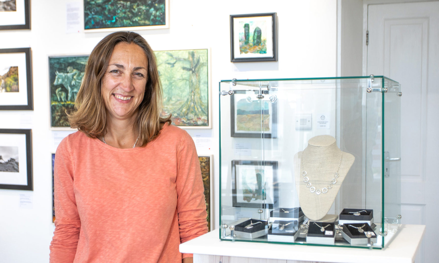 iapetus.co.uk - the home of Silverfish handmade jewellery